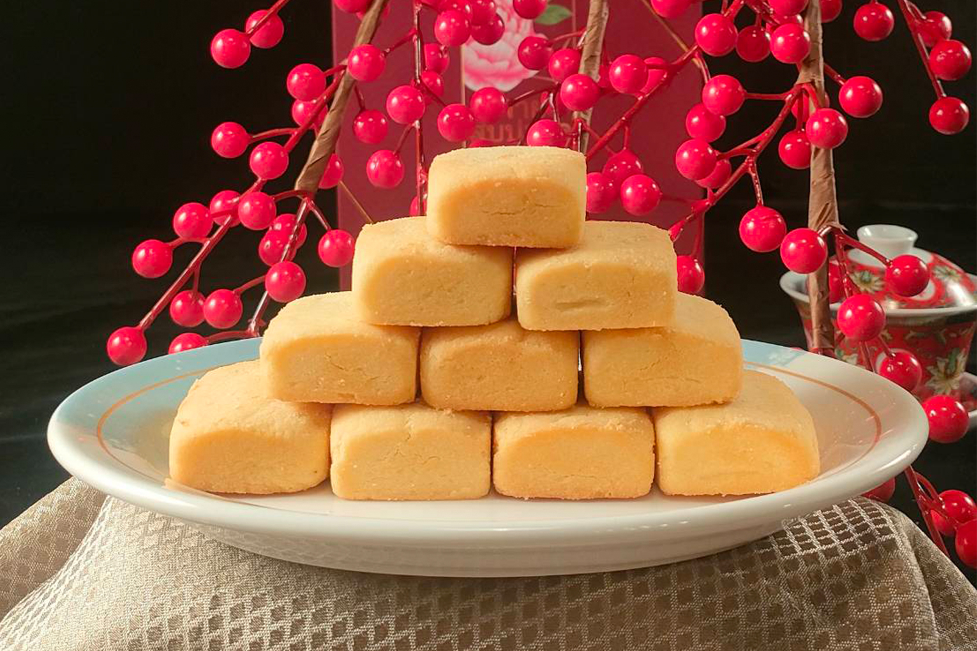 Taiwanese Pineapple Pie by An An Lao Soft dough, rich filling, and ...